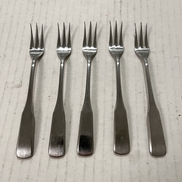 Oneida | Dining | Vintage Oneida Cocktail Forks | Poshmark